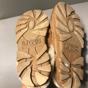 UGG | Shoes | Authentic Ugg Slippers | Poshmark